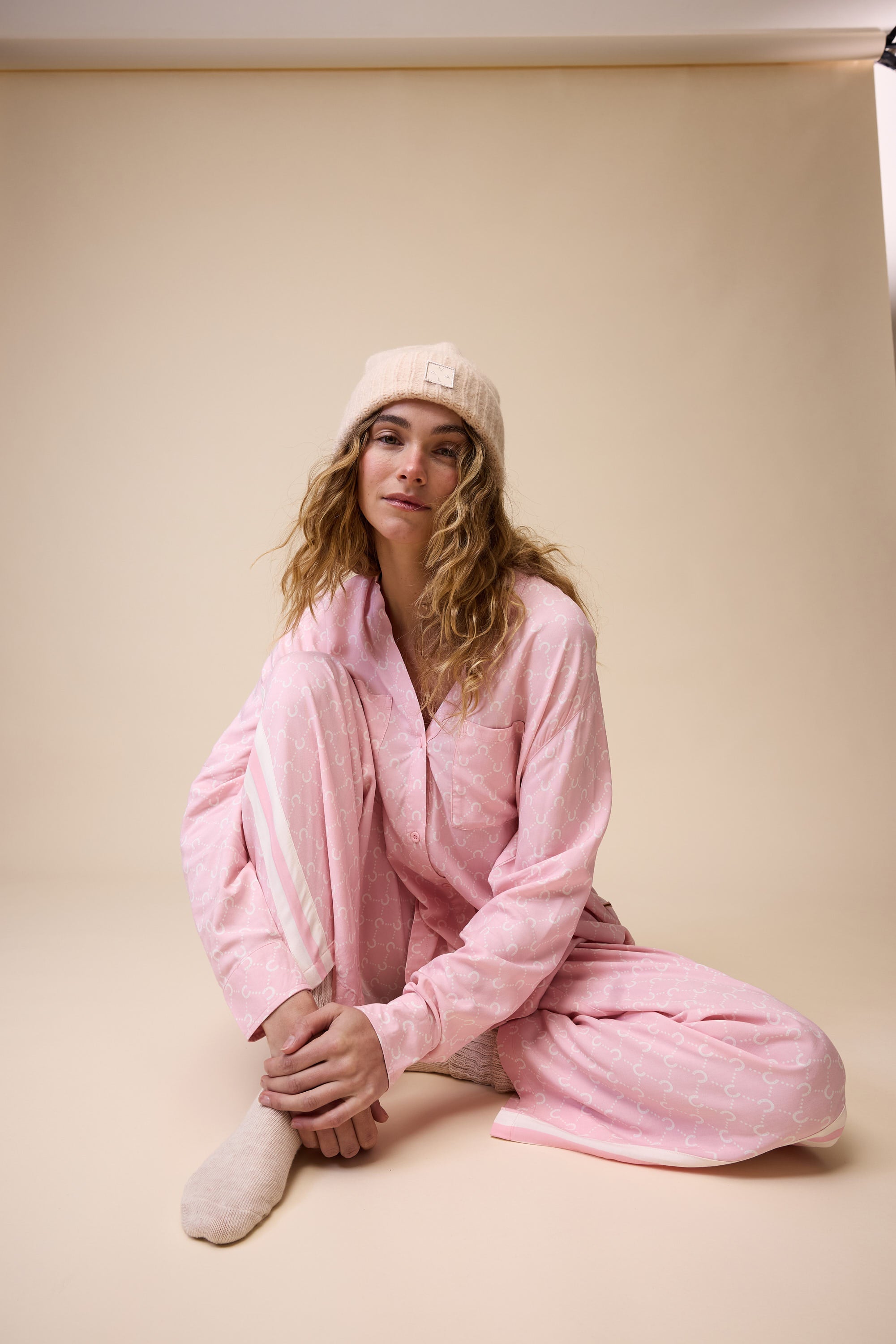 Horseshoe Long Pyjama Set - Pastel Pink - Vala